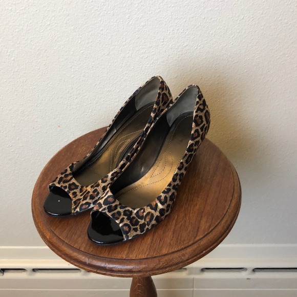 Shoes | Tahari Size 7 Opentoed Platform Leopard Shoes | Poshmark